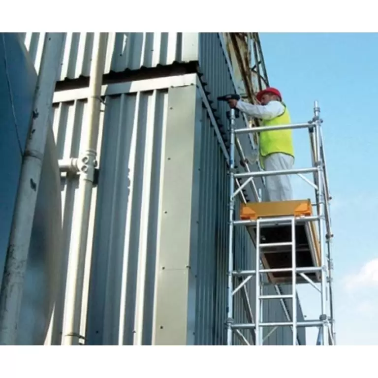 BoSS Aluminium Tower - George Roberts